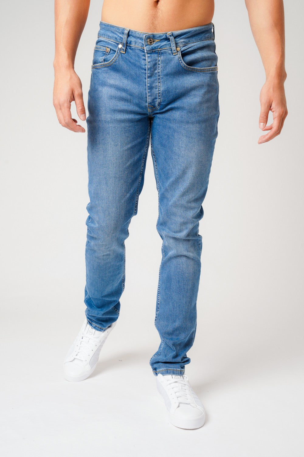 DON LIGHT DENIM JEANS WITH GOLD PLATED BADGE – Don Jeans